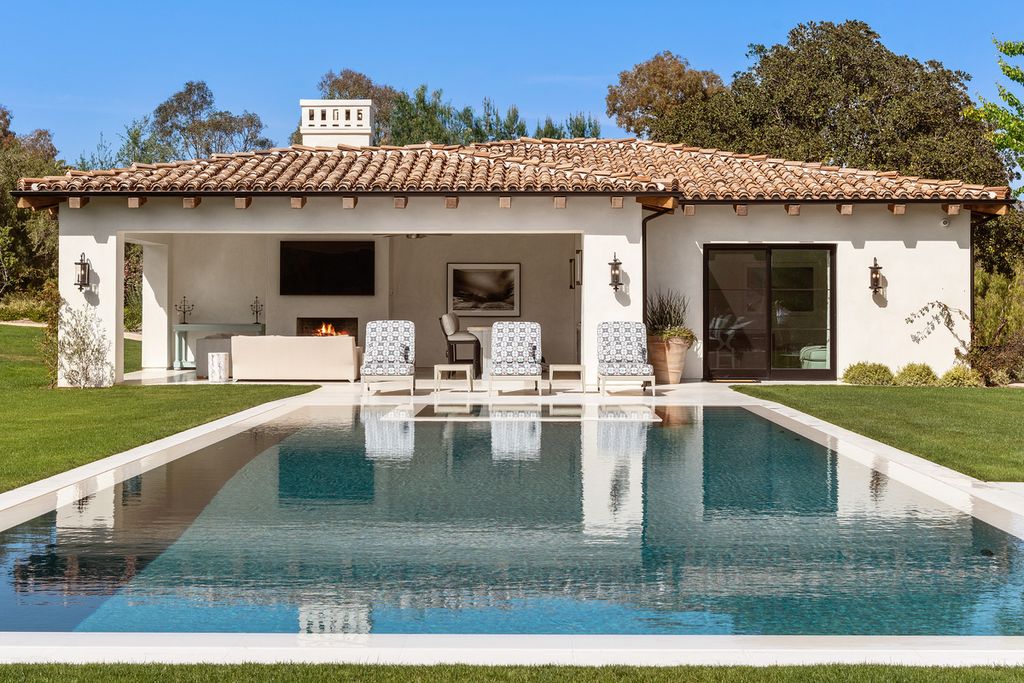 What is a Lanai? Experts discuss this Hawaiian staple | Livingetc