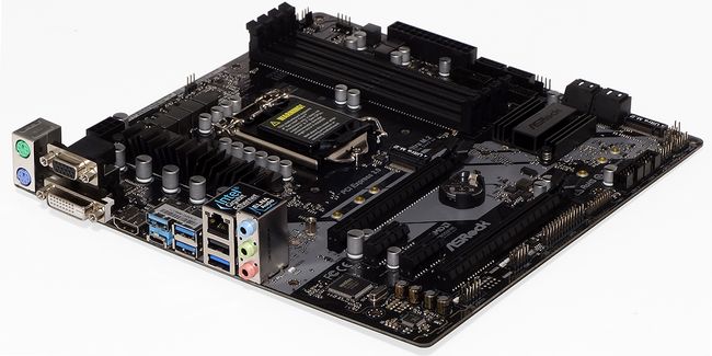 ASRock Z370M Pro4 Review: A Z370 Value? - Tom's Hardware | Tom's Hardware