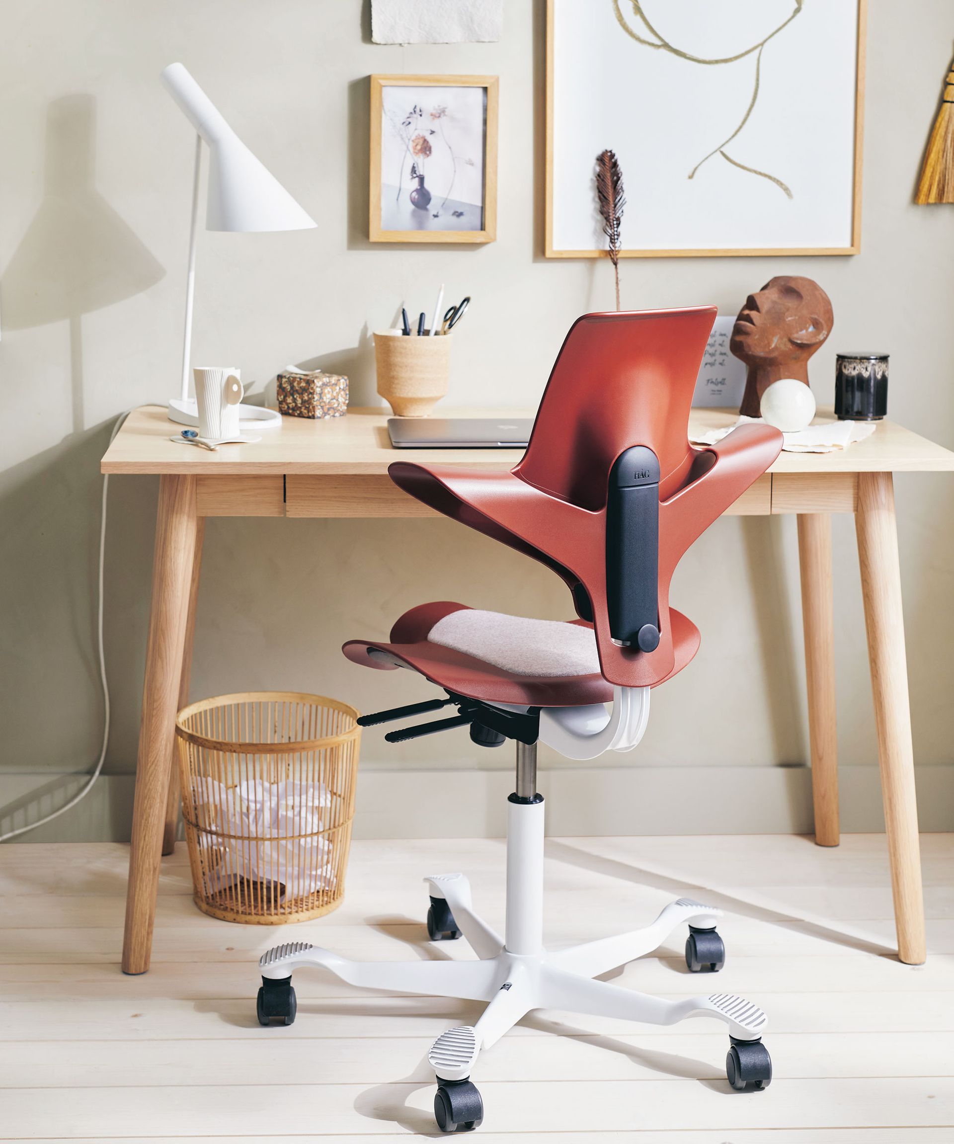 11 of the most common home office design mistakes to avoid | Ideal Home