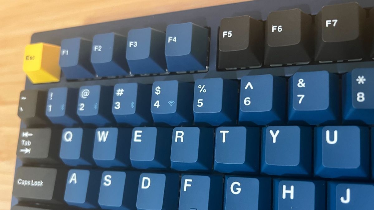 Lemokey P1 Pro review: “custom keyboards are dropping their prices ...