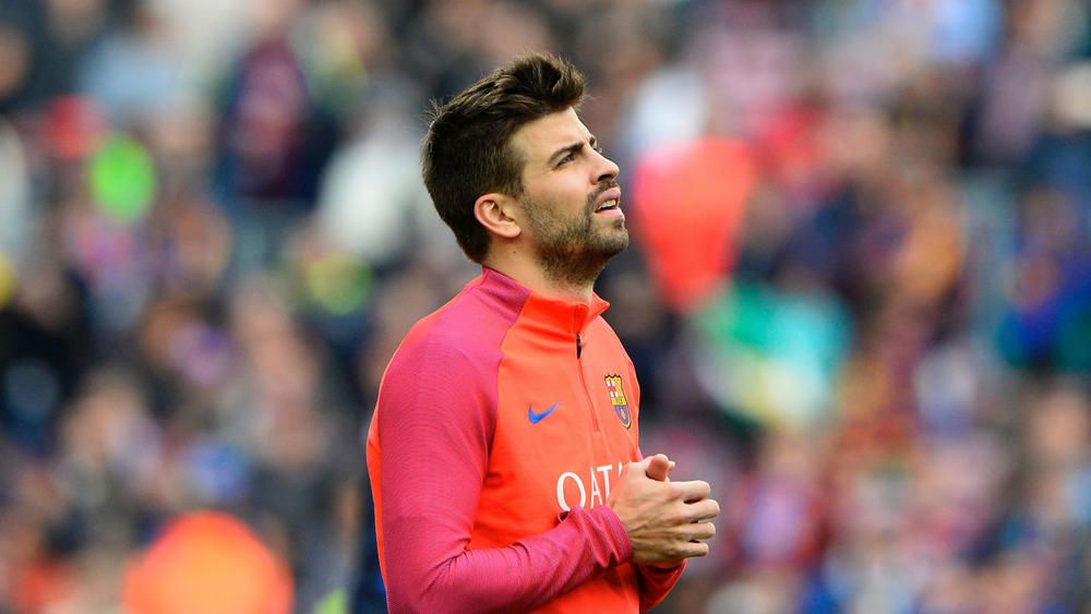 Pique back in training ahead of Atletico Madrid showdown | FourFourTwo