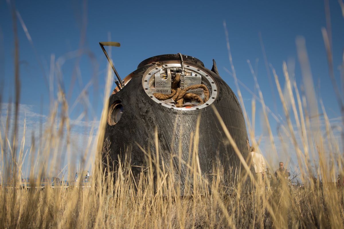 Soyuz Landing Day Photos for ISS Expedition 36 Crew (Gallery): Page 7 ...