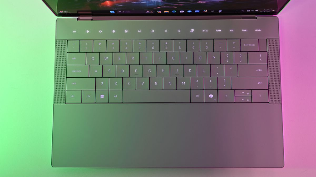 Review: Dell XPS 14 sets the bar for small, powerful Windows laptops ...