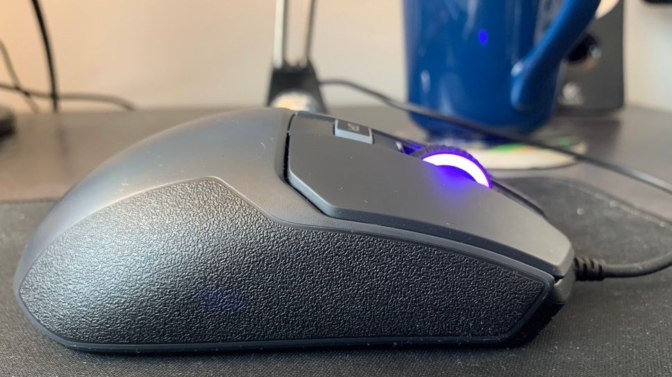 Roccat Kain 100 Aimo Mouse Review: A Satisfying Click | Tom's Hardware