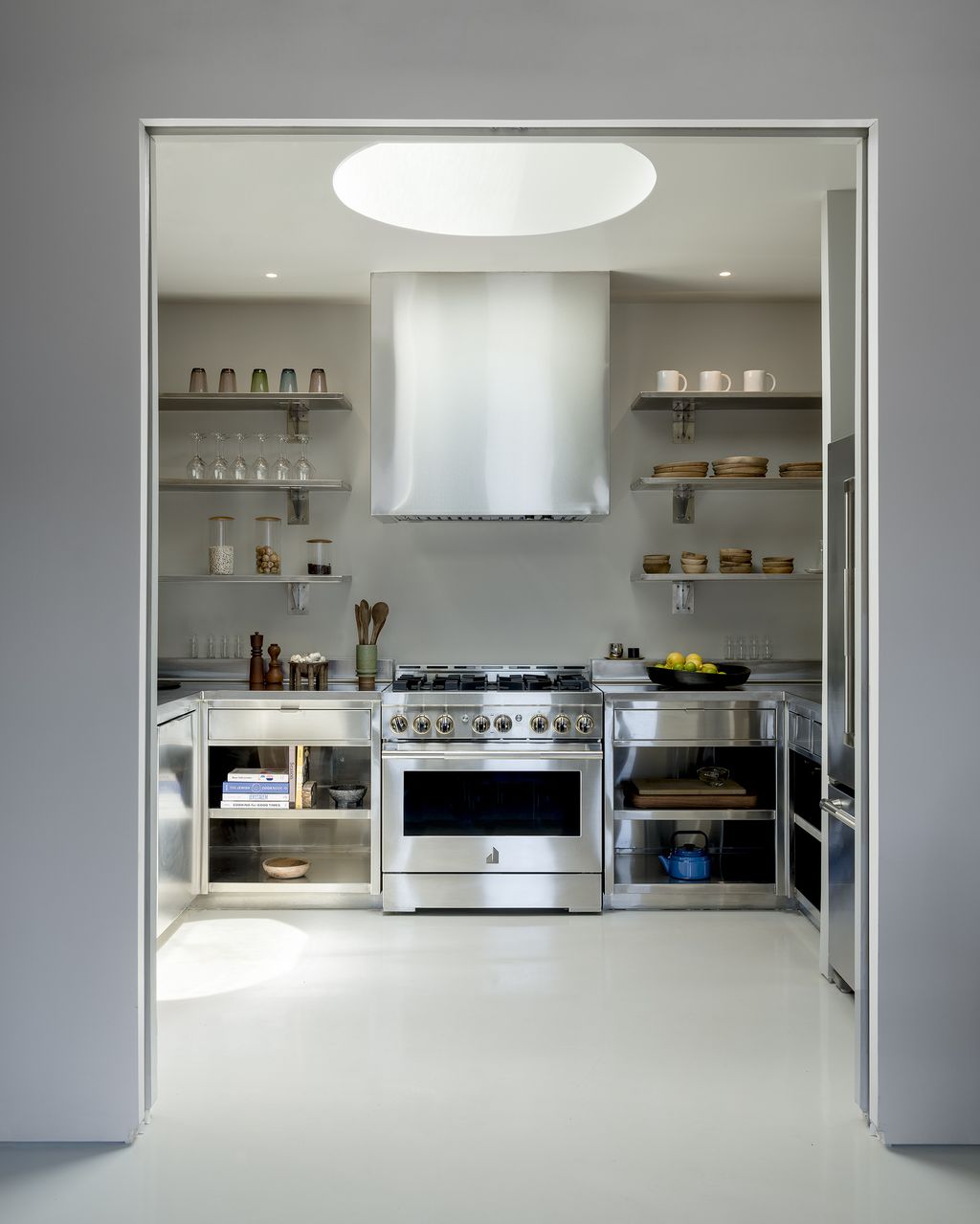 Tour new Shulamit Nazarian Gallery by Studio Shamshiri | Wallpaper*