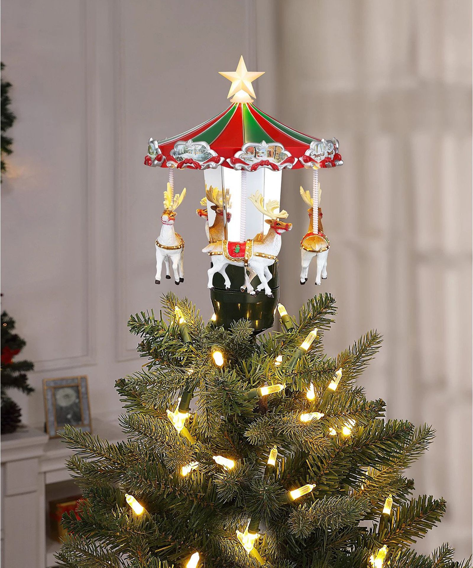 Best Christmas tree toppers – 25 chic ways to top your tree | Real Homes