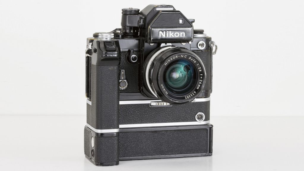 Nikon built this camera to replace a legend – but professionals refused ...