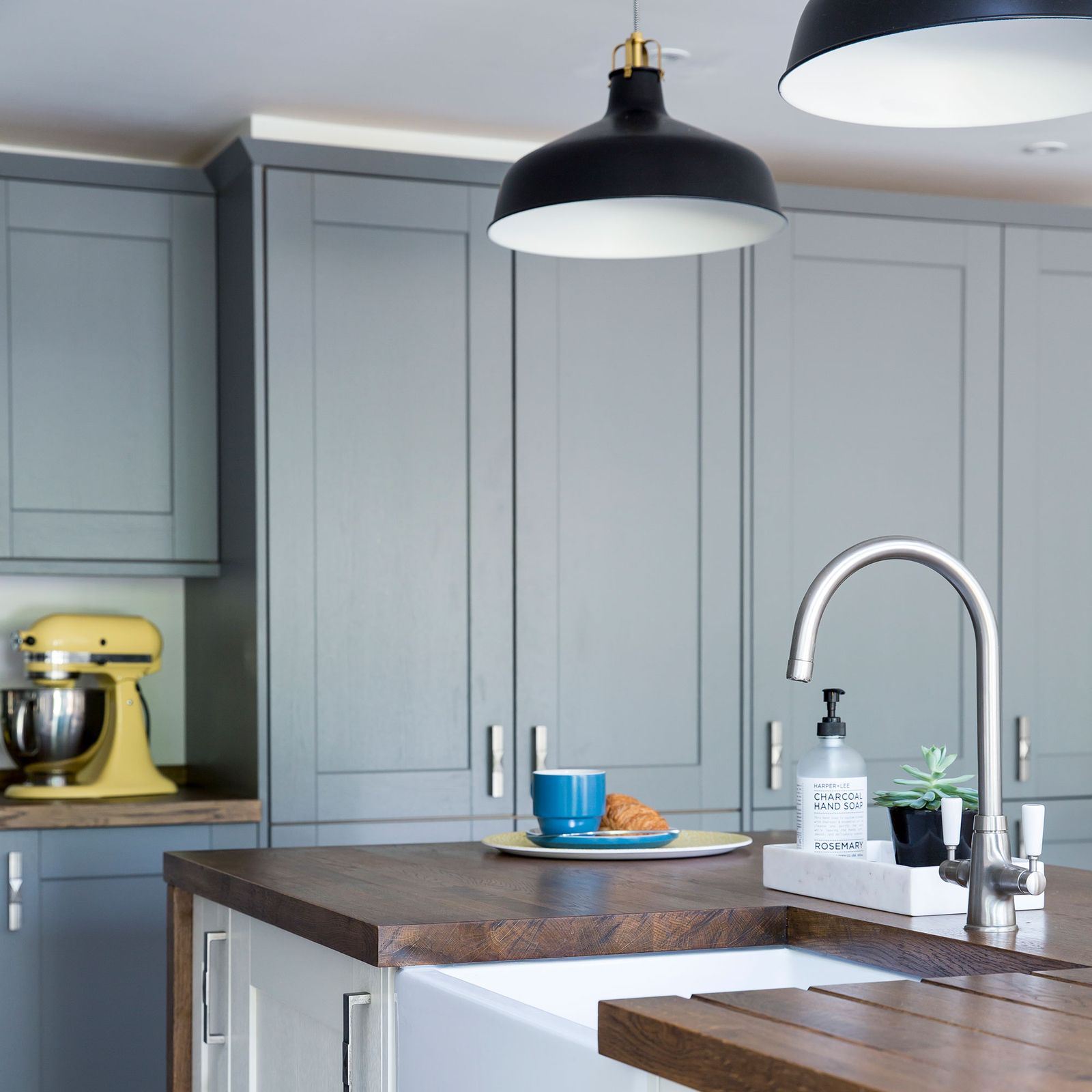 Over sink kitchen lighting ideas to illuminate your basin area | Ideal Home