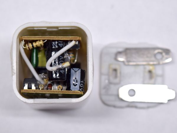 Tom's Teardown: Two More Apple A1265 iPhone Charger Lookalikes | Tom's ...