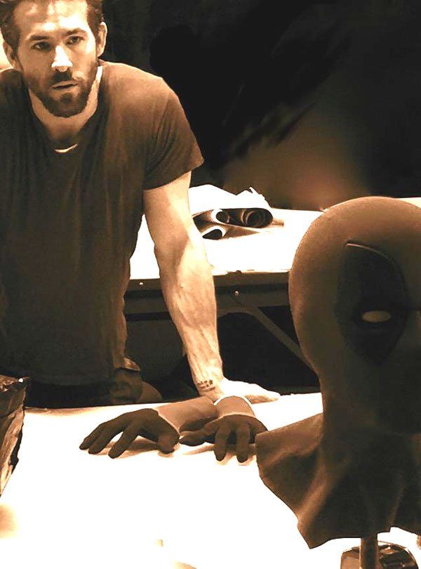 Ryan Reynolds Just Revealed Deadpool's Mask And We're Fired Up ...