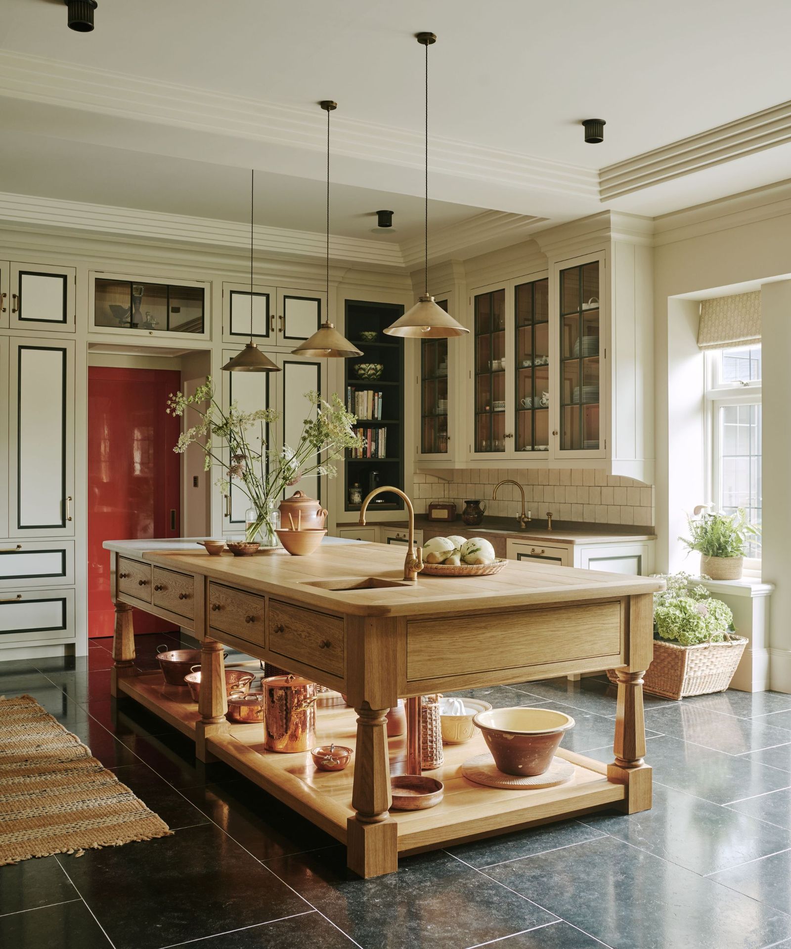 6 reasons why unfitted kitchens are on the rise | Homes and Gardens