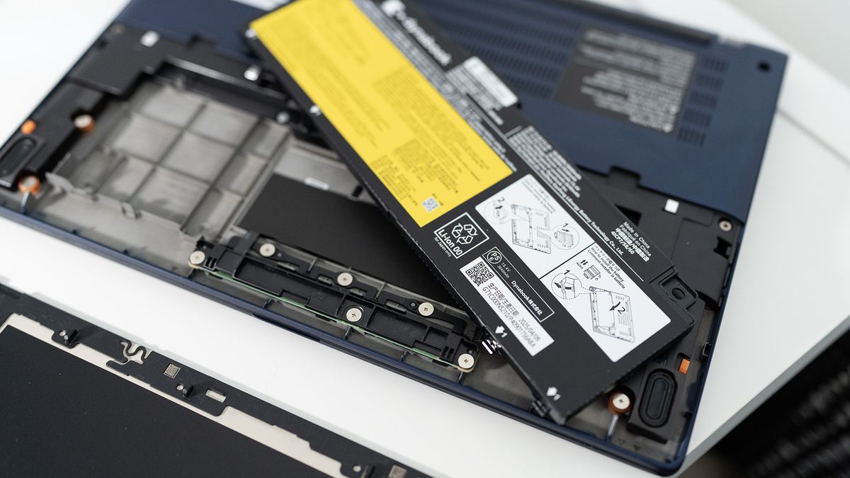 Dynabook Portégé Z40L-N review: we have seen the lightness | Creative Bloq