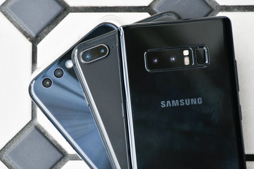 Why do some phones have two cameras on one side? Dual-camera designs ...