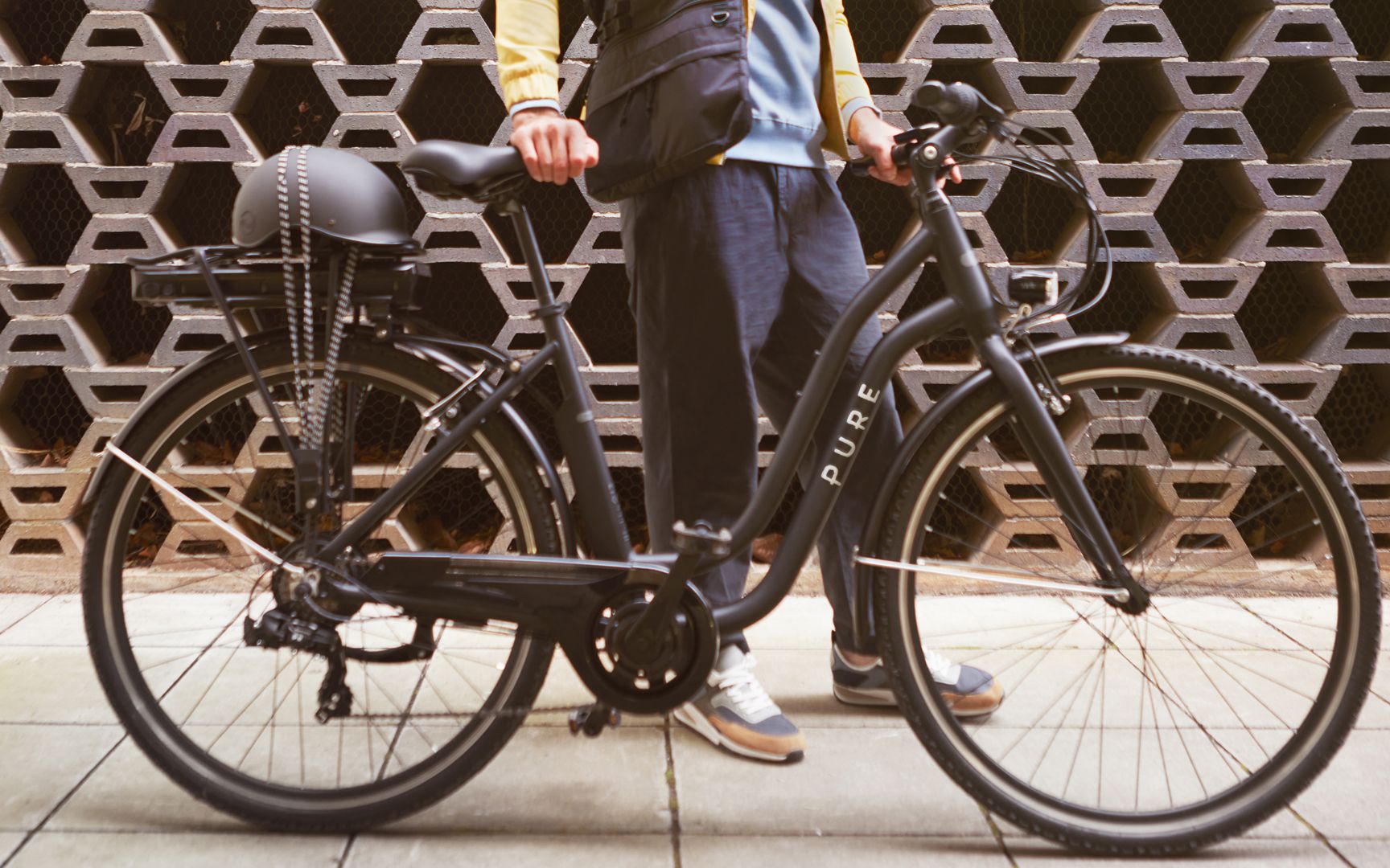 Pure Electric Pure Free City is a great cheap ebike: it may be big and ...