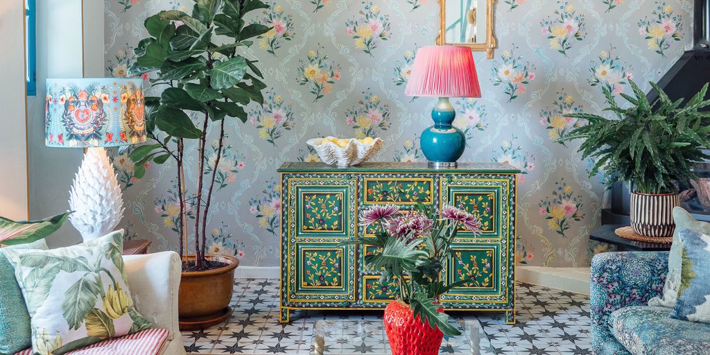 'Pattern drenching' is the latest home decor trend for 2025 | Ideal Home