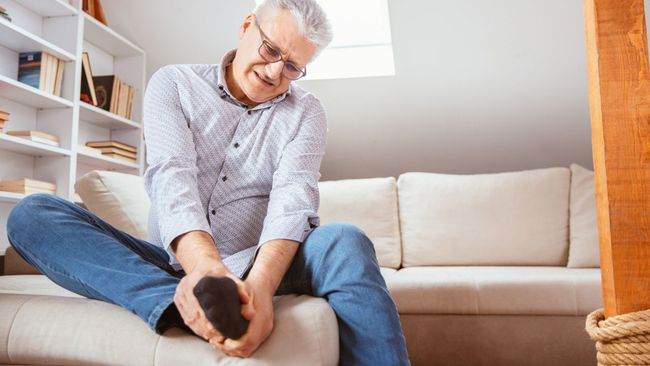 Why does stubbing your toe hurt so much? | Live Science