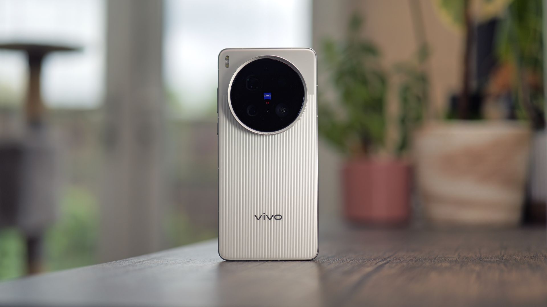 Vivo X200 Ultra review: more camera than phone | Digital Camera World