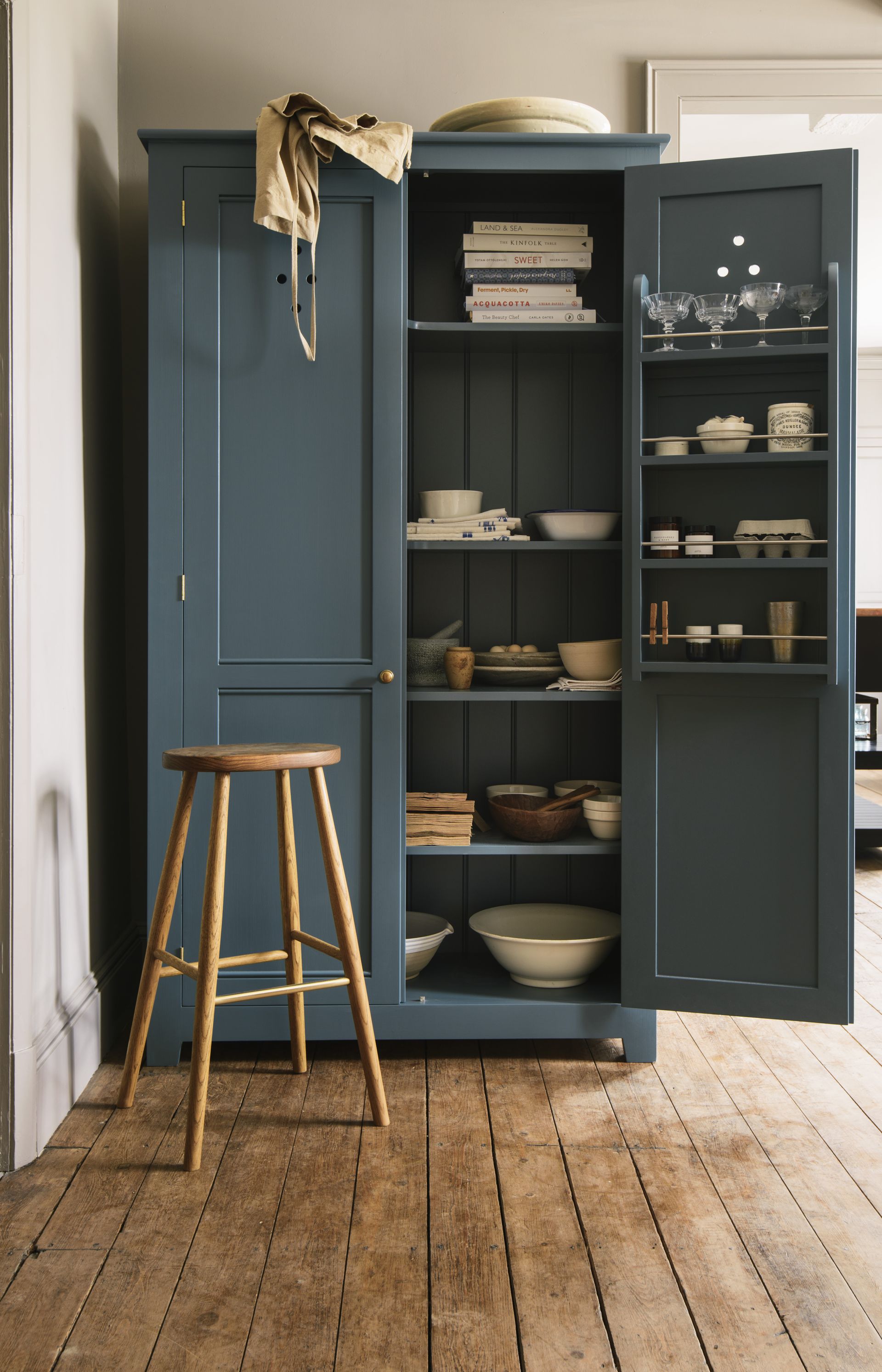 5 Ways to Add a Pantry to Even the Smallest of Kitchens | Livingetc