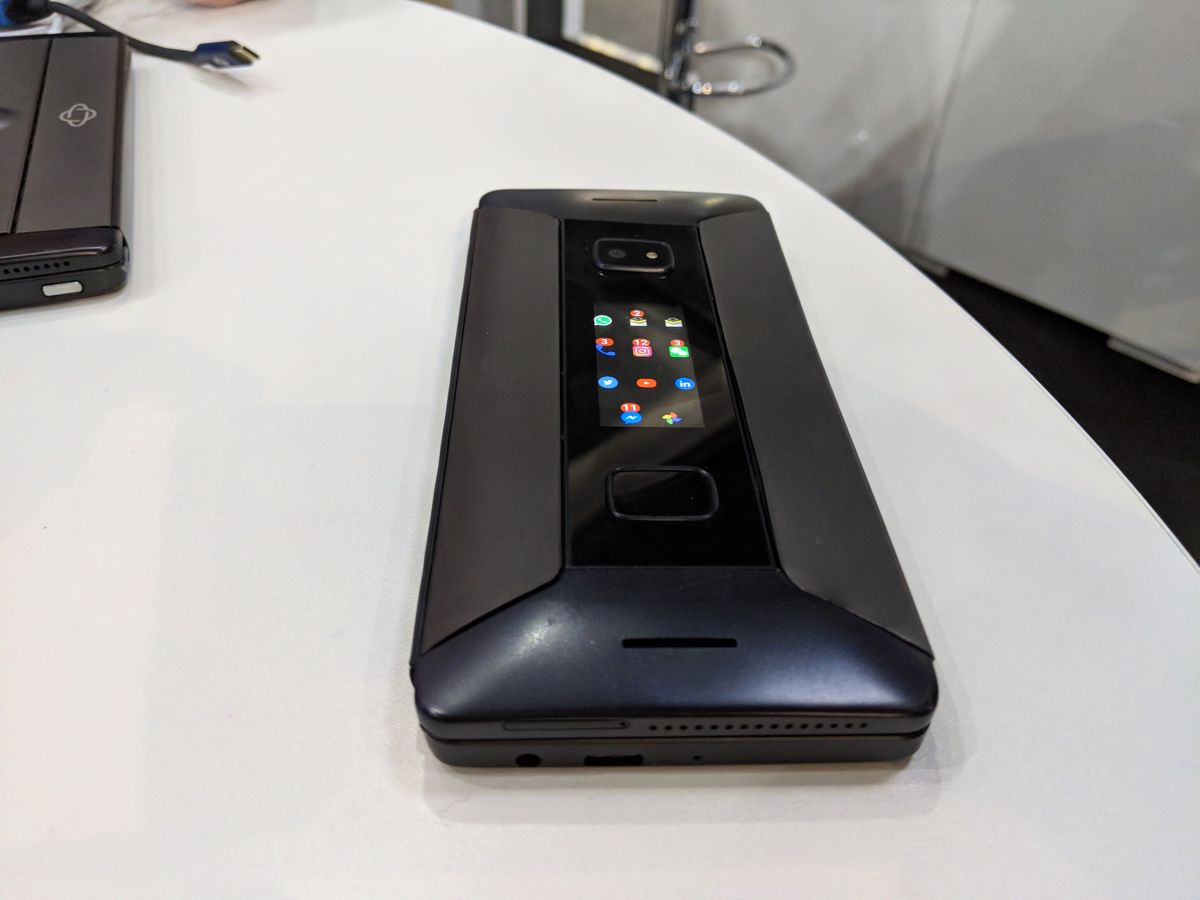 Cosmo Smartphone hands-on review: A mini-laptop disguised as a ...