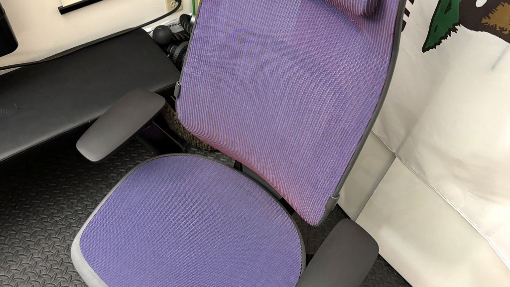 Steelcase Karman High Back Review: Adaptable frame, now with a headrest ...