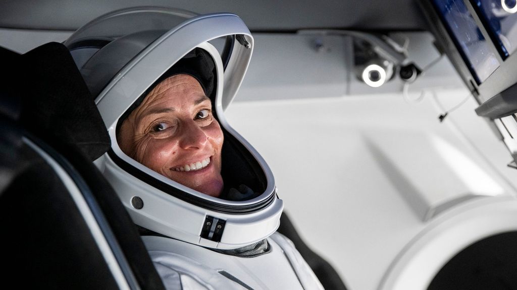 1st Native American woman astronaut shares joy after SpaceX flight | Space