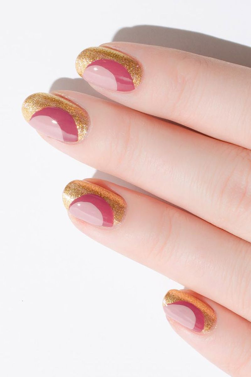 9 Best Gold Nail Polishes of 2018 - Metallic Gold Nail Art Design Ideas ...