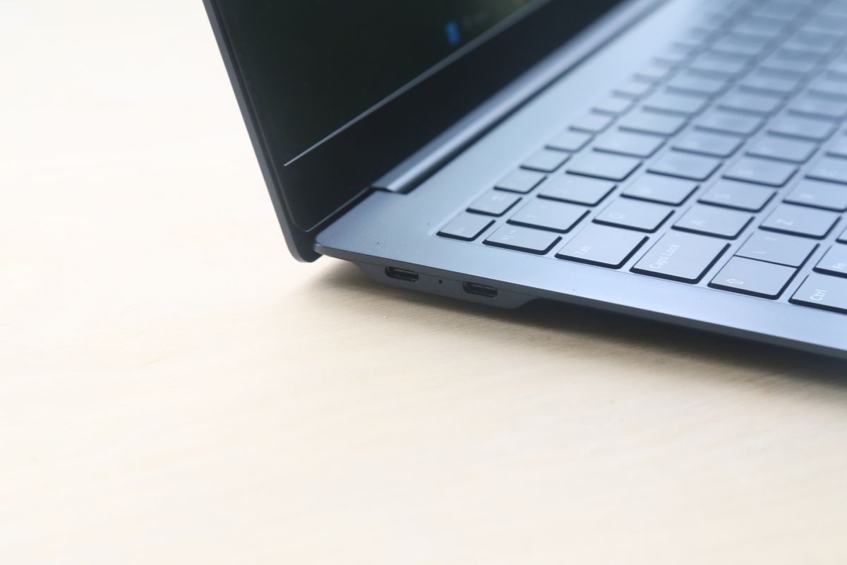 LG gram SuperSlim 15.6" review: beautiful laptop, premium price ...