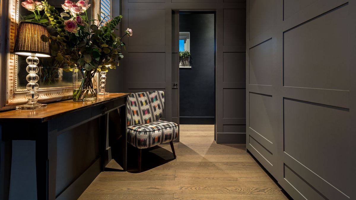 10 hallway door ideas that will elevate your entrance | Homebuilding