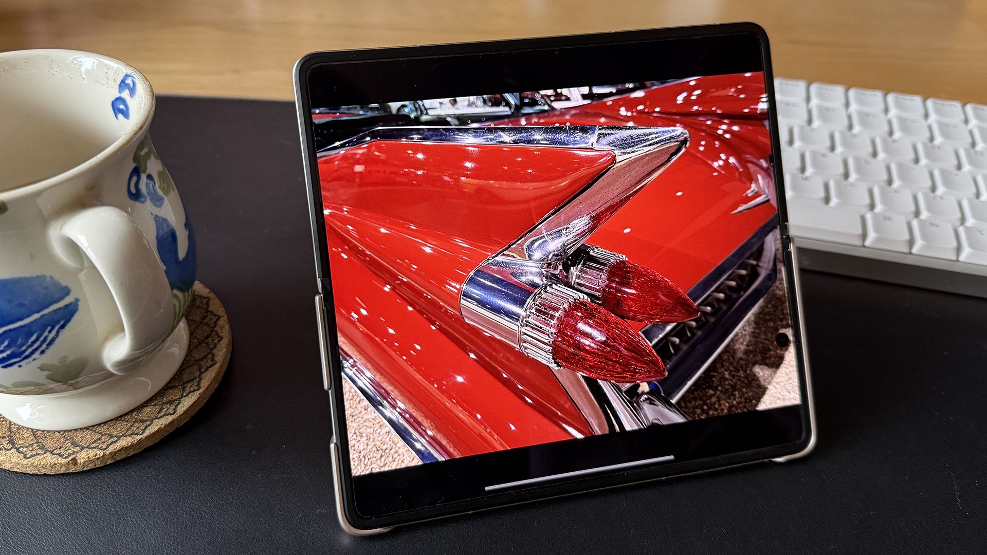 4 things I love about my £1,400 foldable phone (and 1 that I hate ...