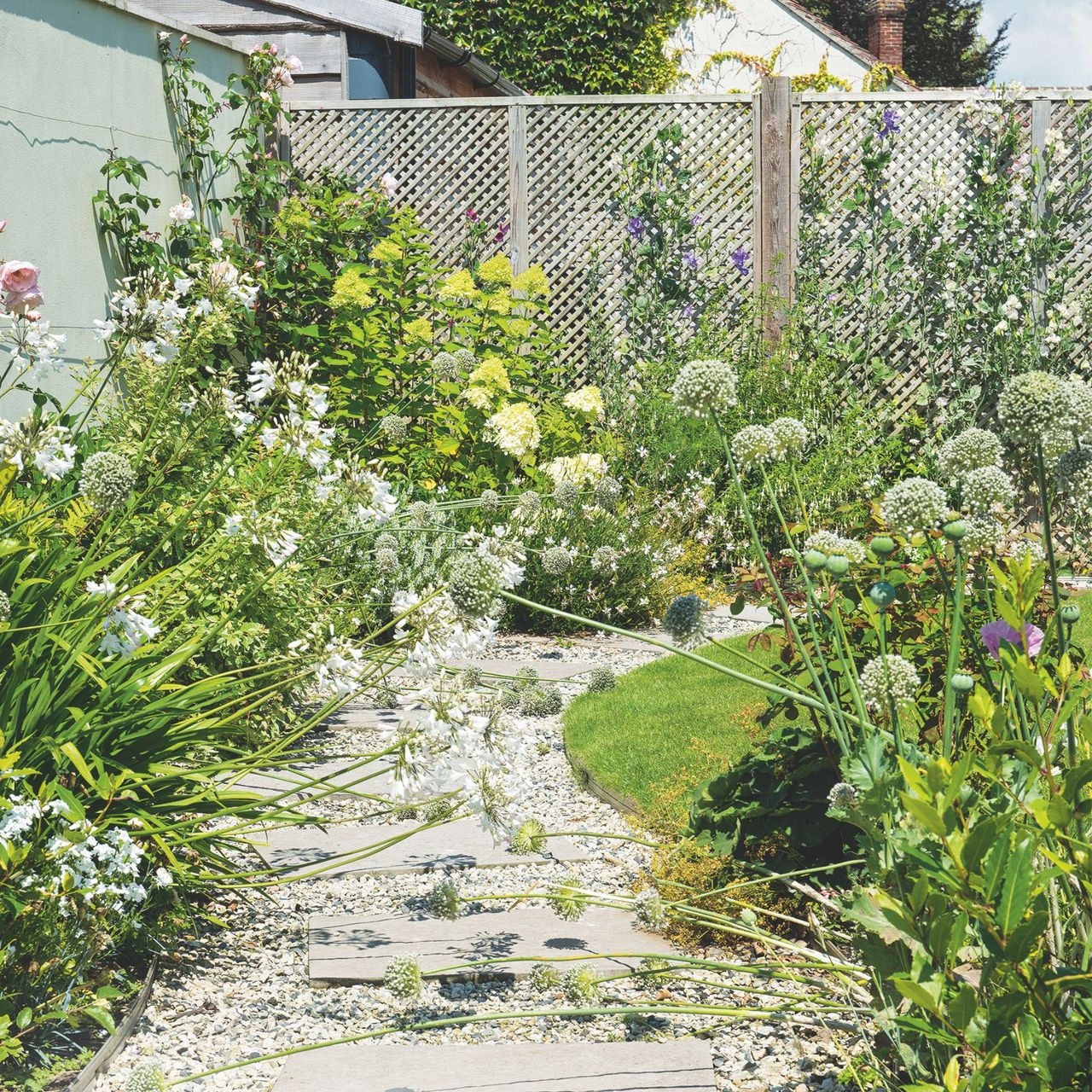 Garden trends 2025 — 11 ideas, styles and planting techniques | Ideal Home