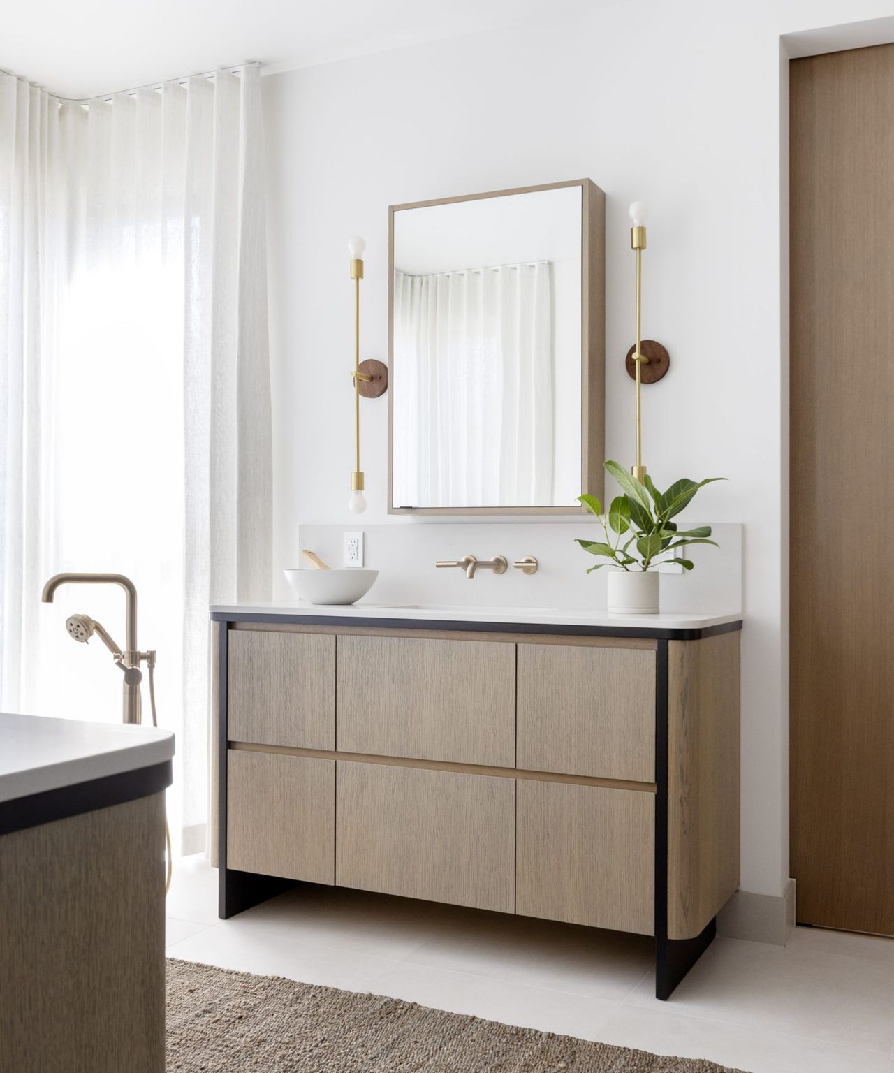 8 neutral bathroom ideas for inspiring serenity and calm | Homes and ...