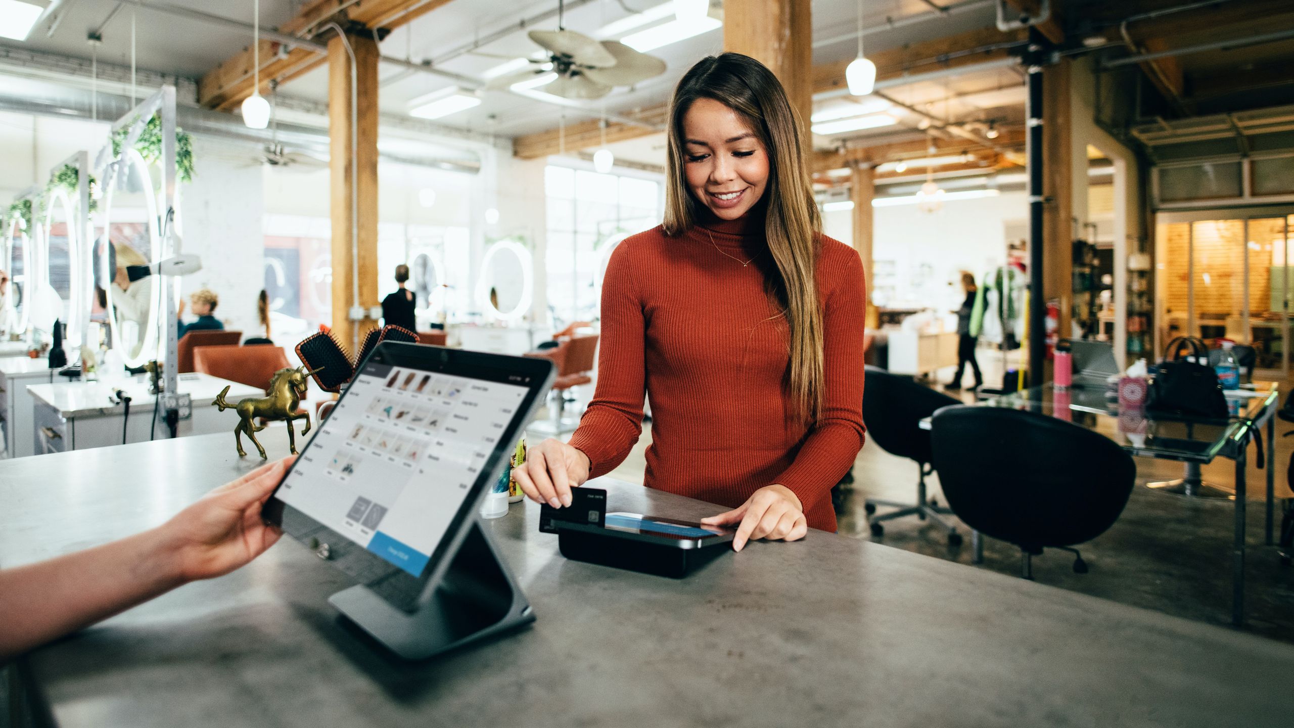 Hackers can steal your credit card details in the real world — how to ...