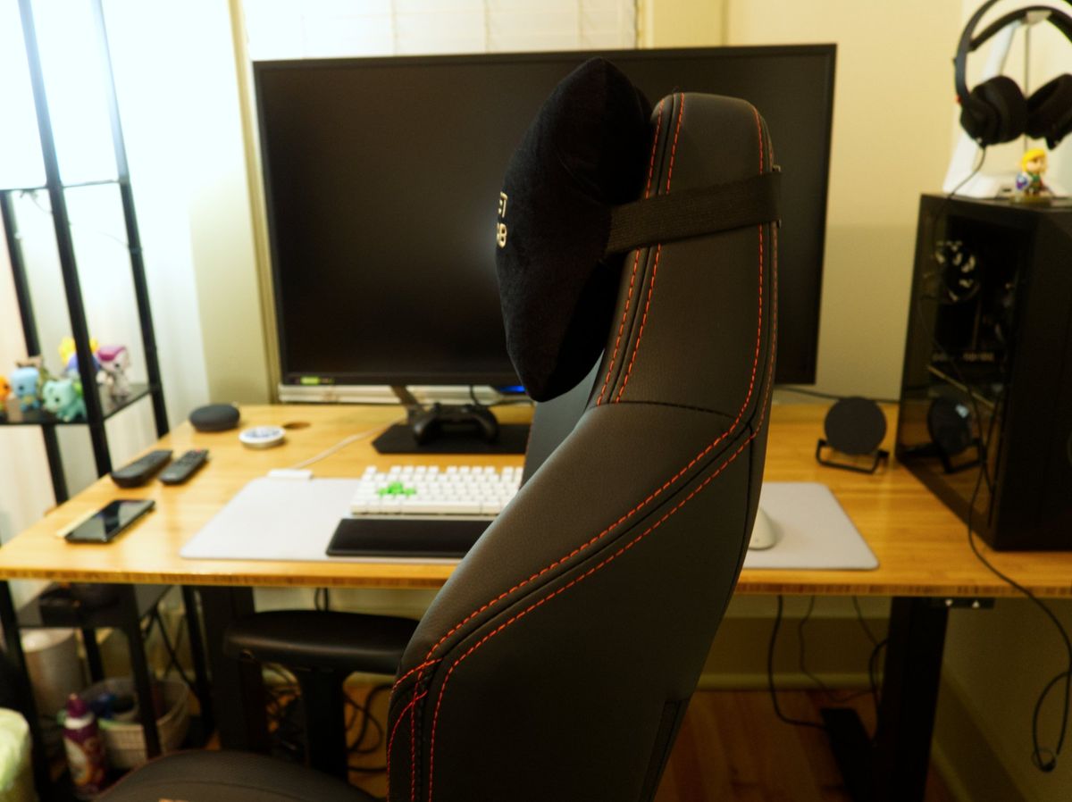 Secretlab Titan XL review: A near-perfect gaming chair gets supersized ...