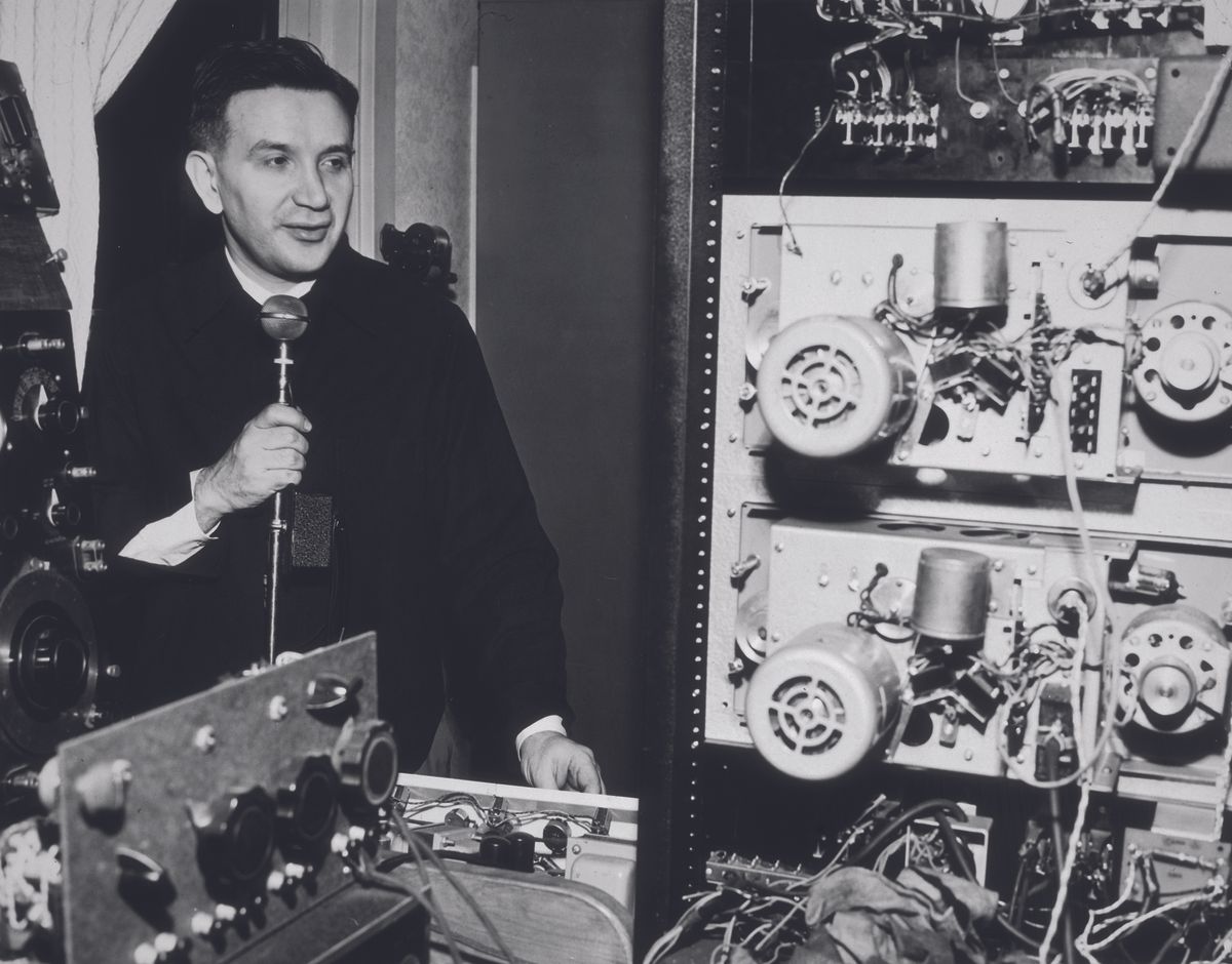 A short history of electronic music: the instruments and innovators ...