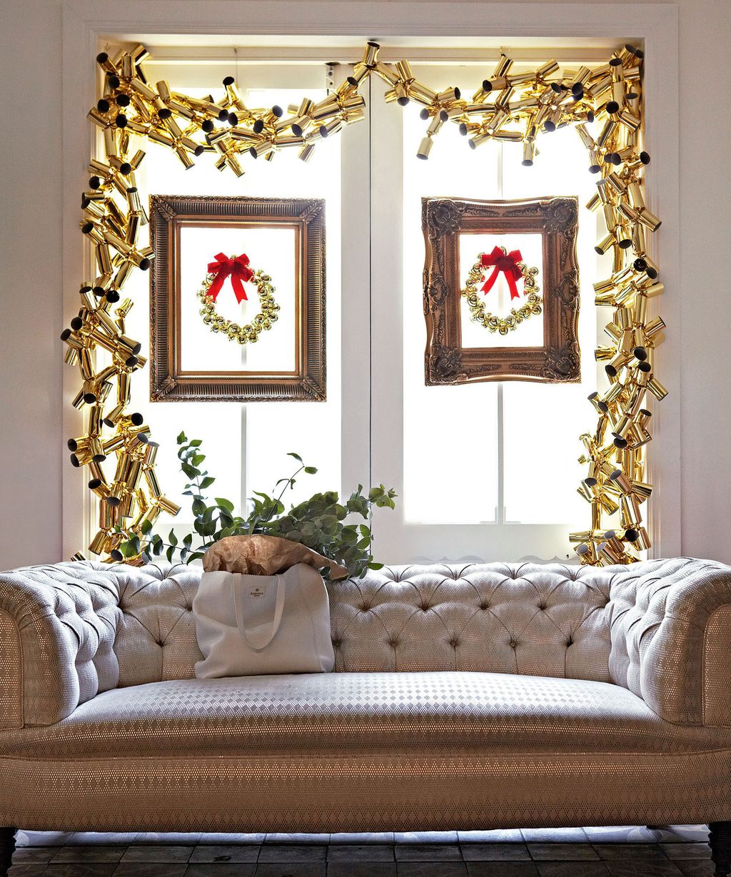 Christmas window decor ideas: 20 festive ideas you'll love | Homes and ...