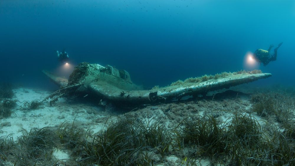 Stunning Photos Capture Eerie Underwater Shipwrecks | Live Science