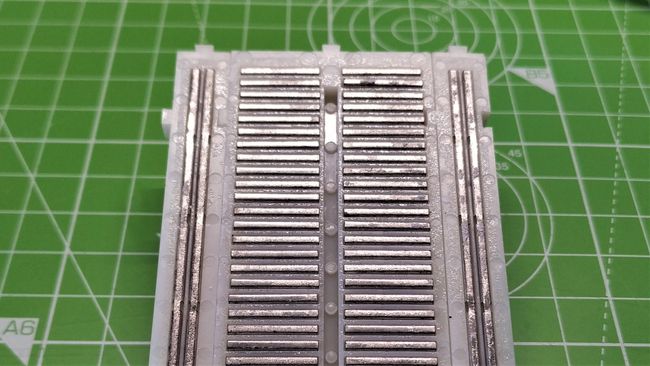 How to Breadboard Electronics Projects with Raspberry Pi Pico | Tom's ...