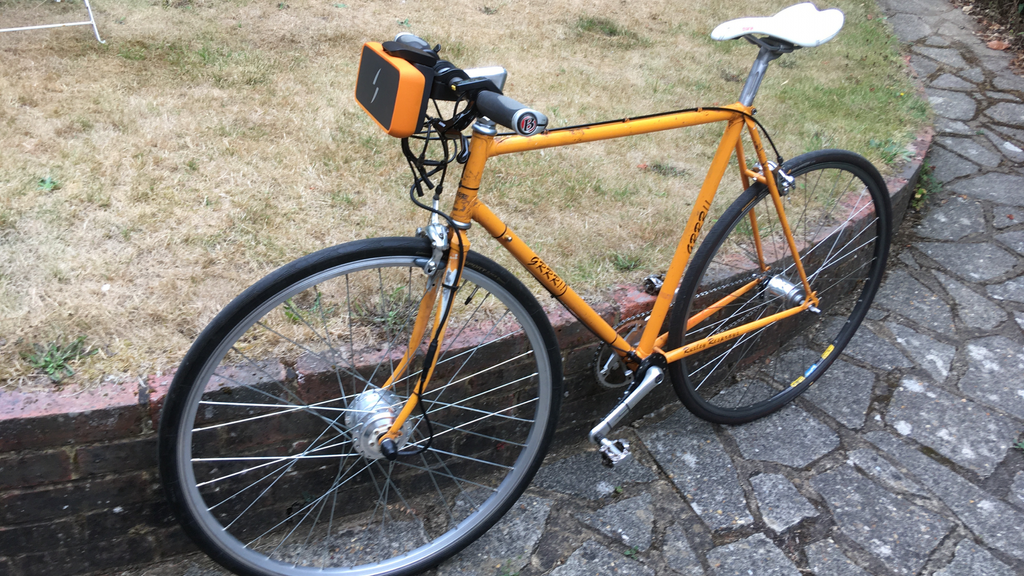 Swytch Bike e-bike conversion kit review: downsized battery, upsized ...