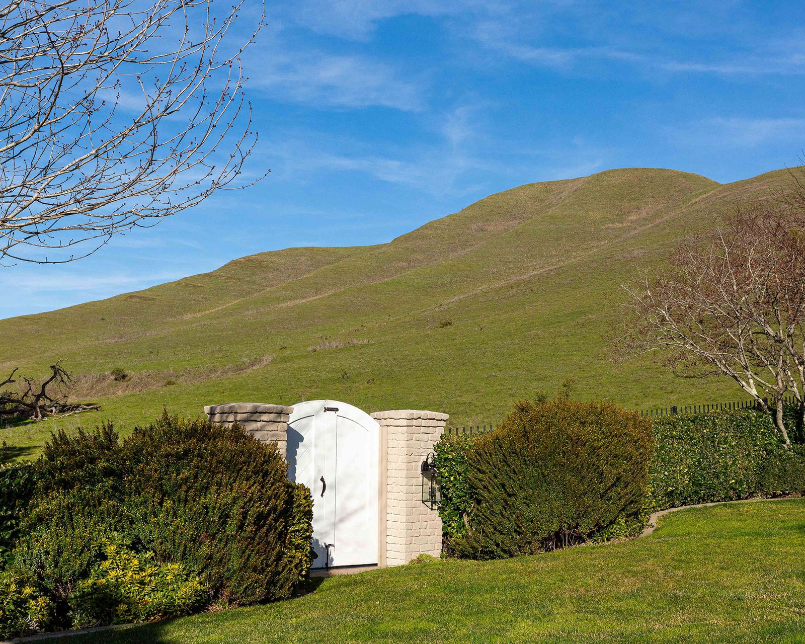 7 clever design tips to borrow from this zen retreat in California ...