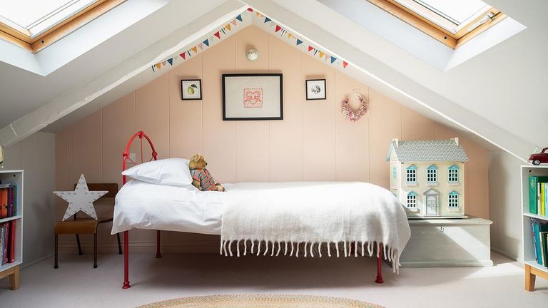 An irresistibly cute and compact cottage near Padstow that lets you ...