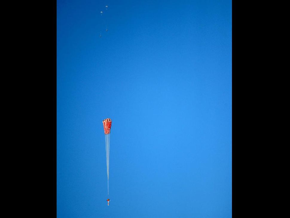 Photos: NASA Tests Orion Spacecraft Parachutes: Dec. 20, 2011 | Space
