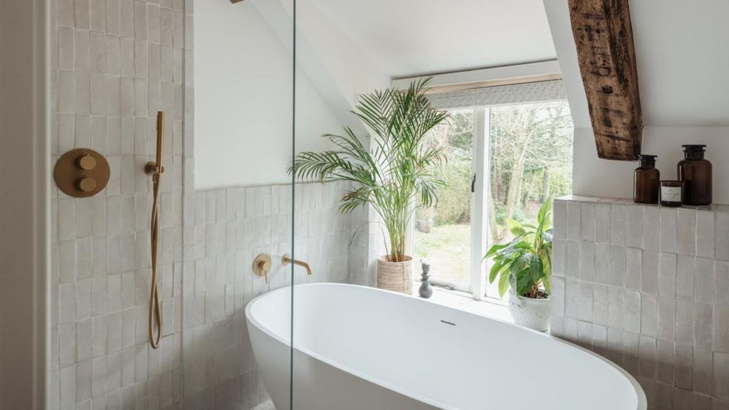 How to remove scuff marks from walls: 5 tricks | Homes and Gardens