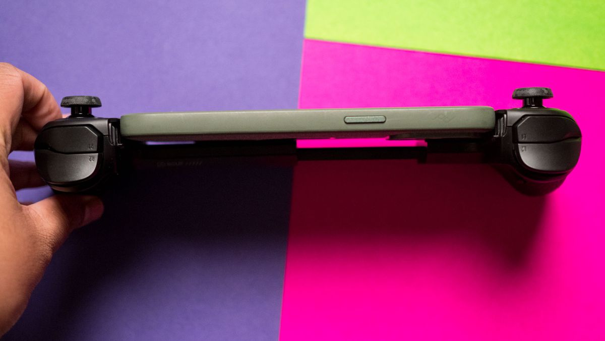 Scuf Nomad review: A terrific mobile gaming controller — with one ...