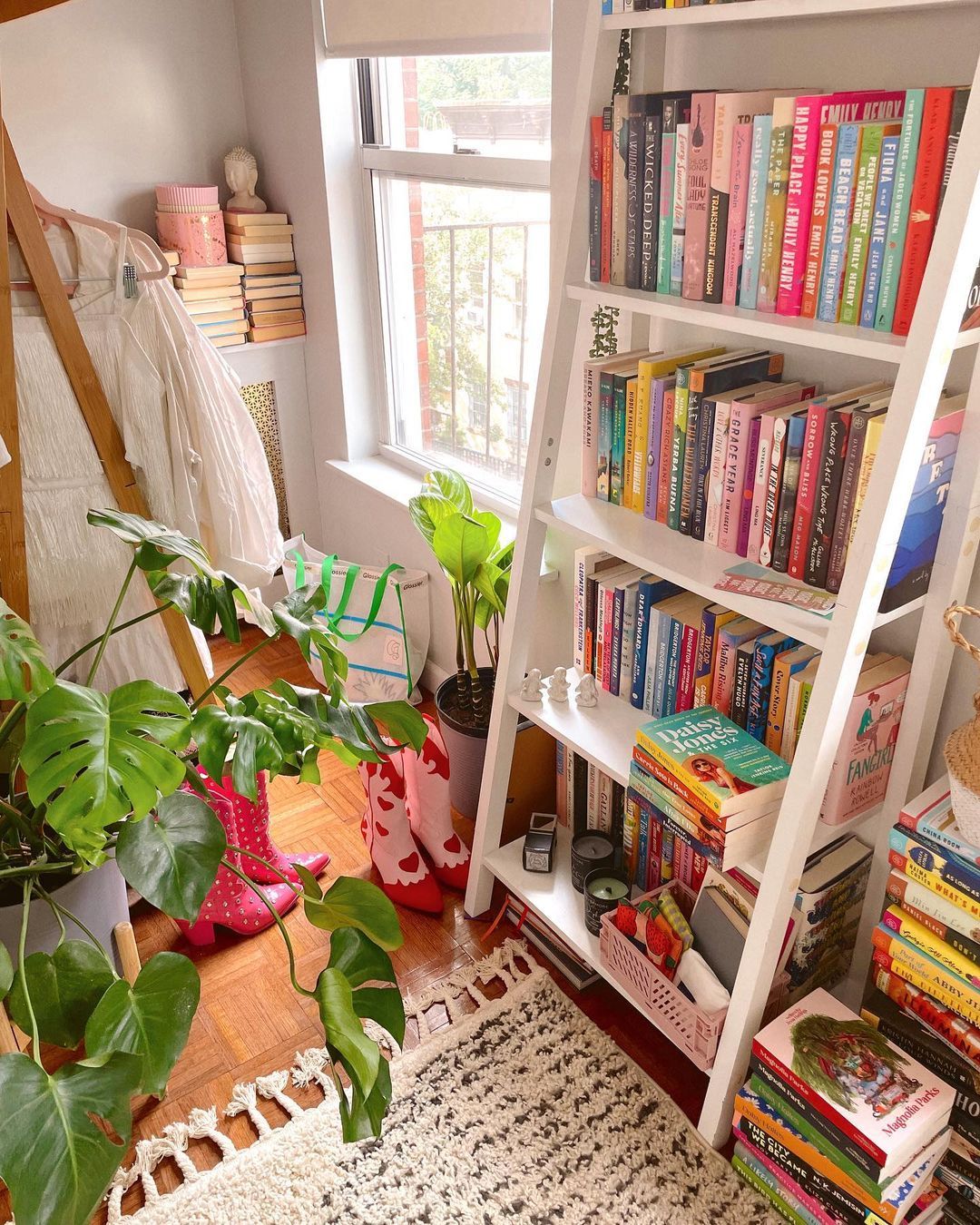 9 bookshelf ideas for bibliophiles to try | Real Homes