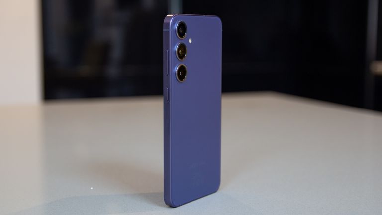 Samsung Galaxy S25 hands-on photos appear in massive pre-launch leak | T3