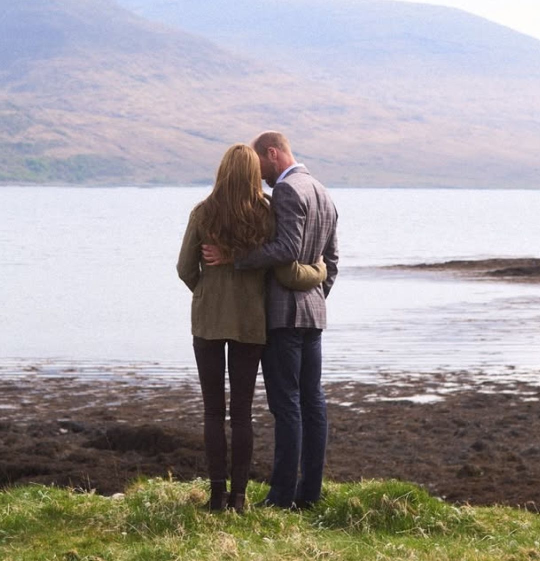 Prince William and Kate Middleton Share a Rare Romantic Moment in ...