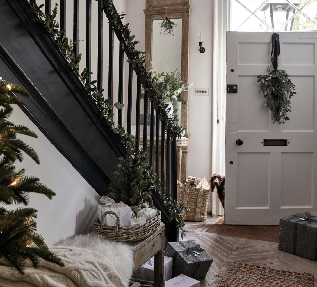 30 Christmas hallway decorating ideas for a festive hall | Ideal Home