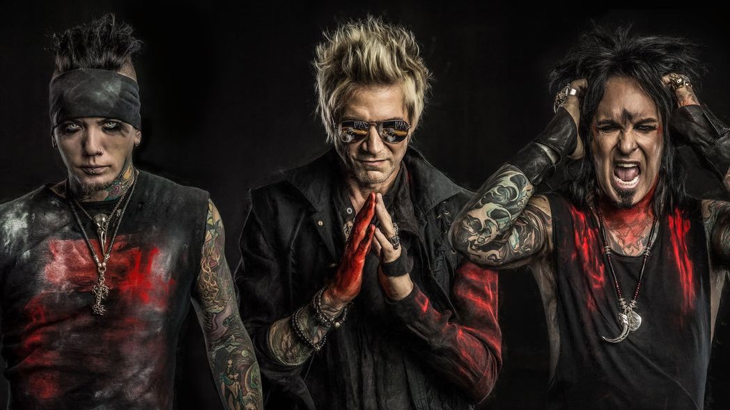 Sixx AM singer in behind-the-scenes studio clip | Louder