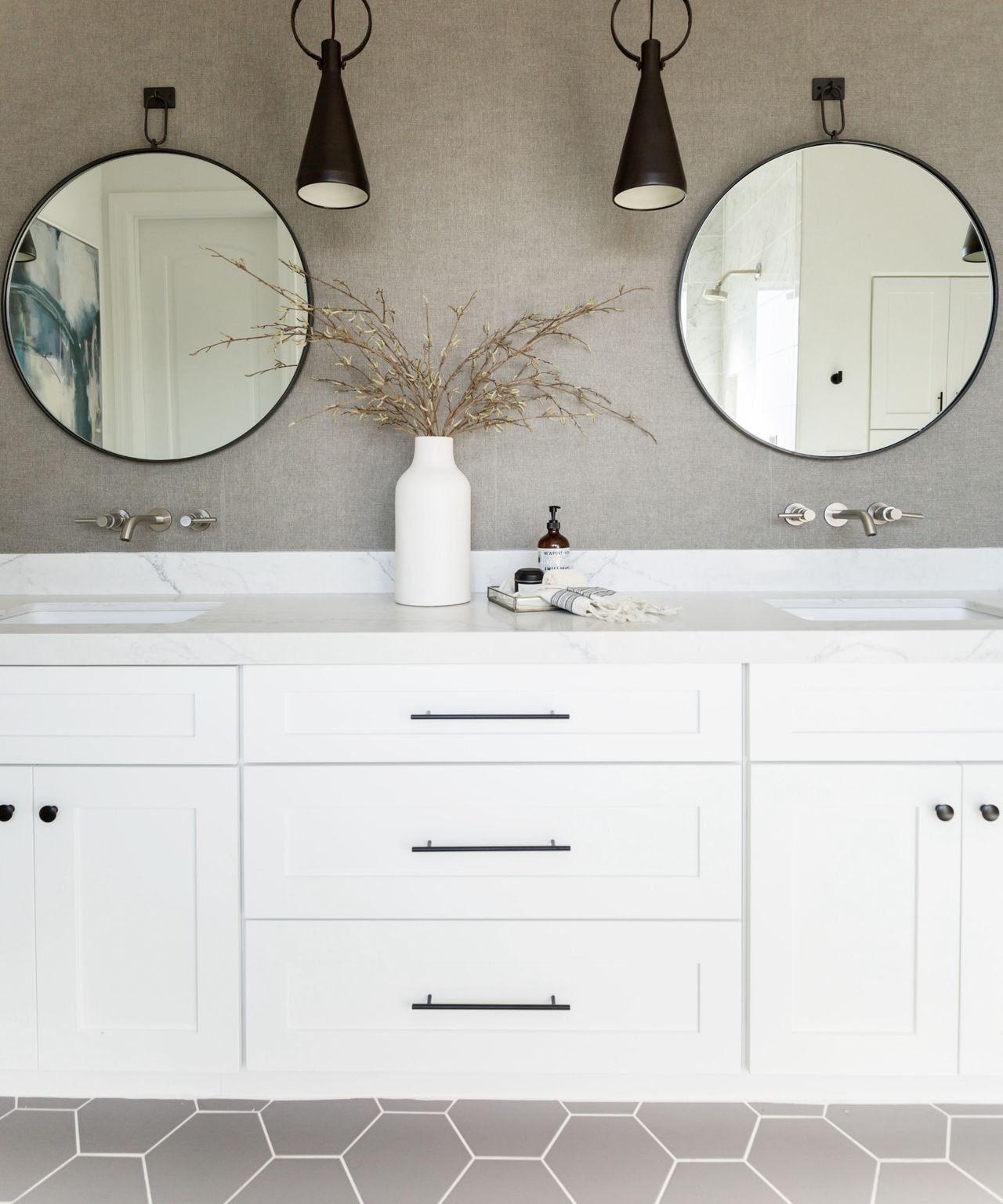 10 gray small bathroom ideas to update your space | Real Homes