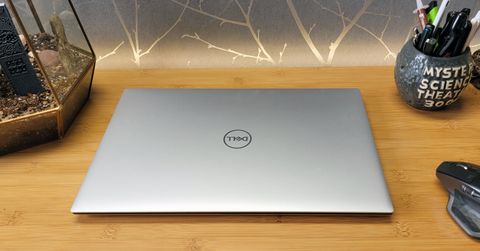 Dell XPS 17 (9720) Review: Bright Screen Meets Efficiency Cores | Tom's ...
